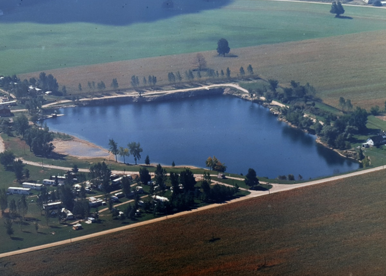 La carrière de Trout Lake | Les carrières de calcaire de Beachville ...